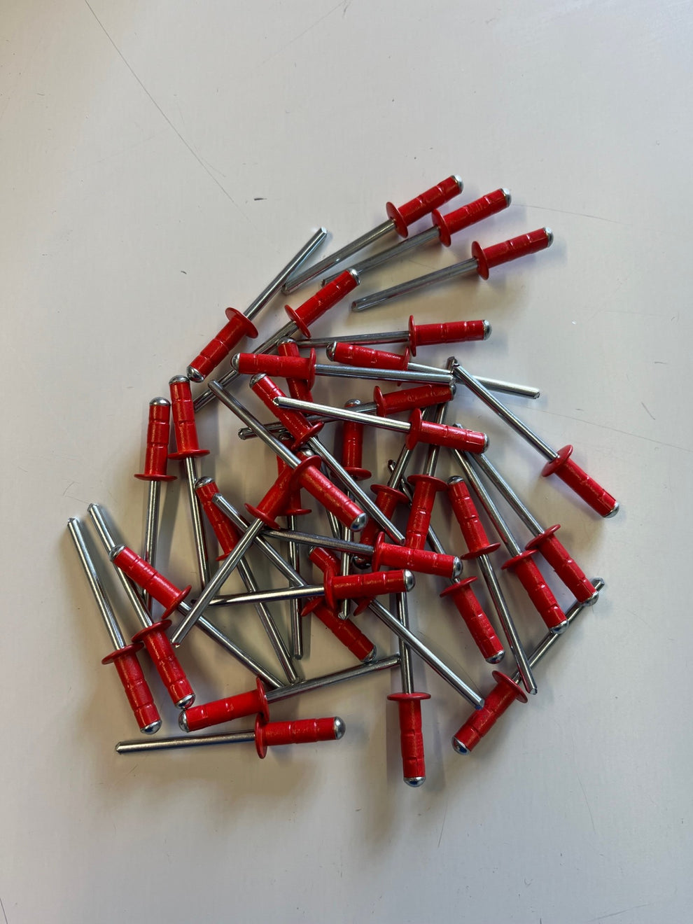 4.8mm x 15mm 0619 Rivet Poppy Red (250) – The Roofing Store